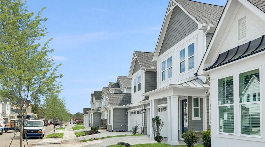 Villas On The Loop - East and Mason